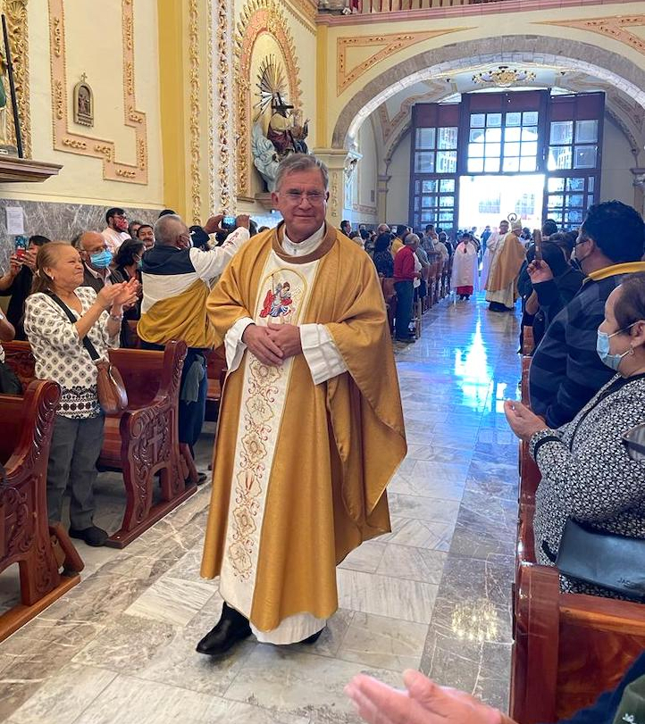 Suazo Reyes, nuevo párroco de San Miguel Arcángel, en Perote
